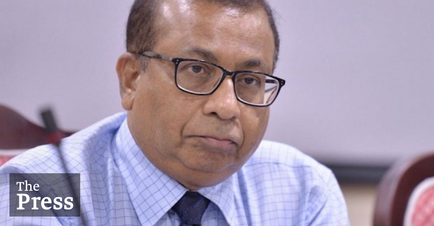 3 EC members lose confidence in Commissioner Fuwad | ThePress