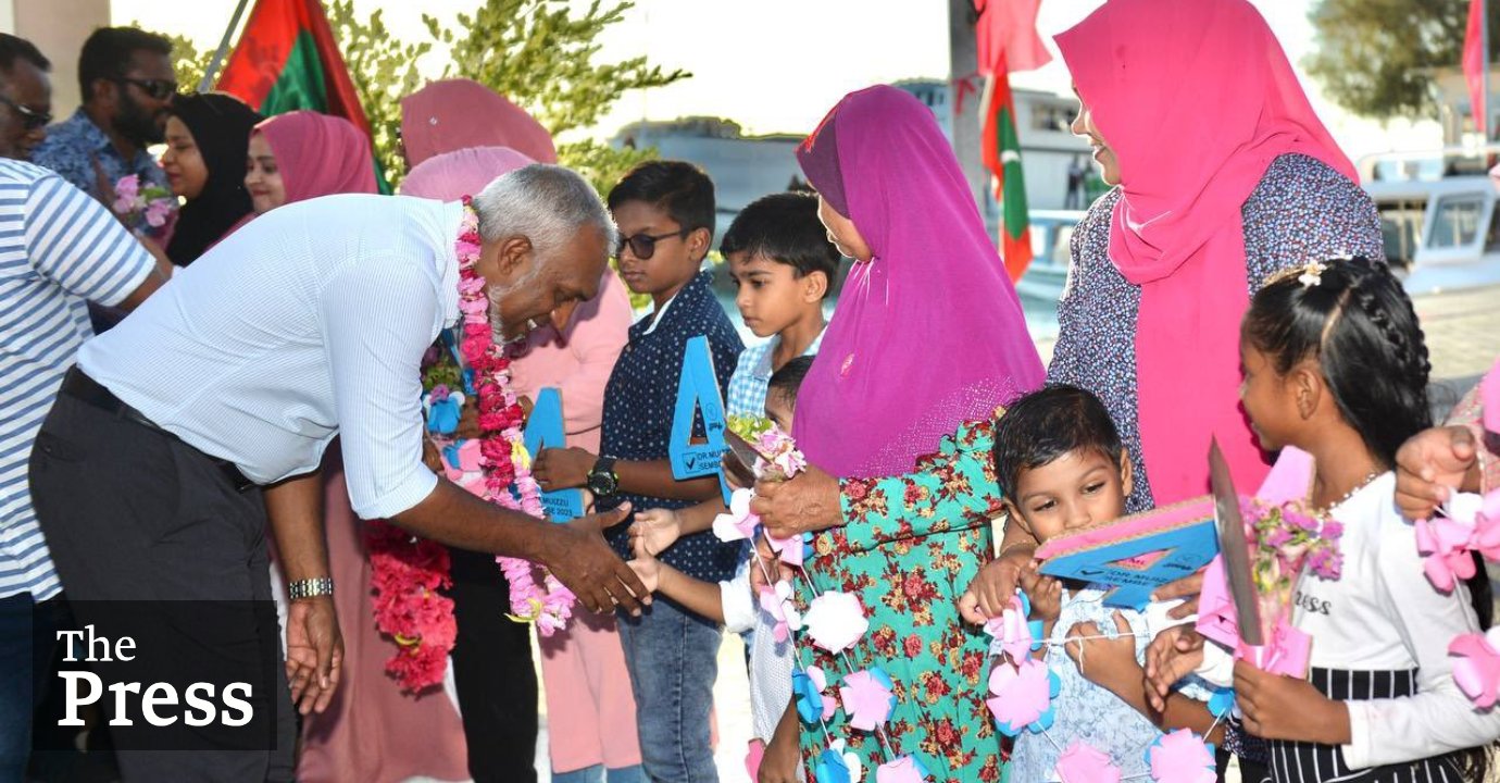 Muizzu head to Raa Atoll for campaign, first stop Alifushi | ThePress