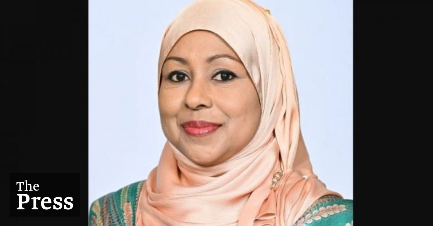 Minister Rameela starts attending office after cancer treatment | ThePress