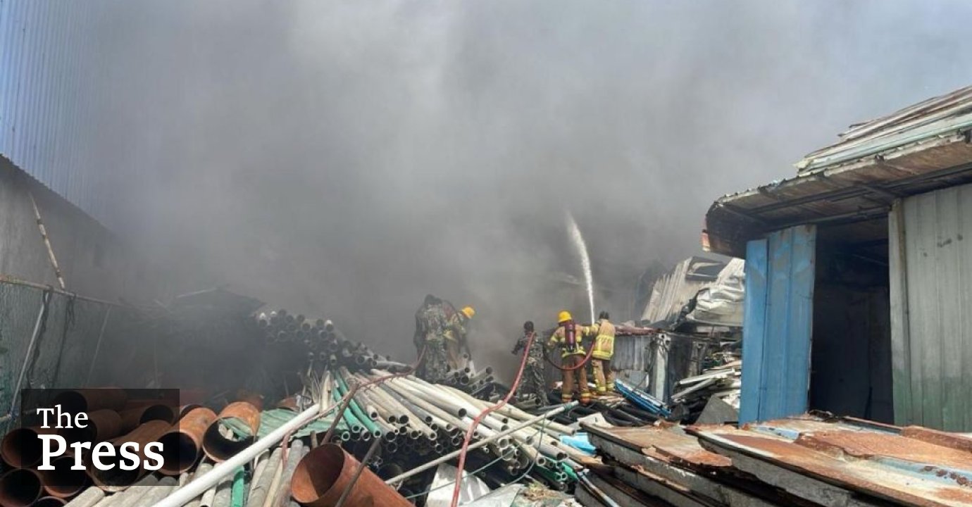 MNDF puts out a fire at a workshop in Thilafushi | ThePress