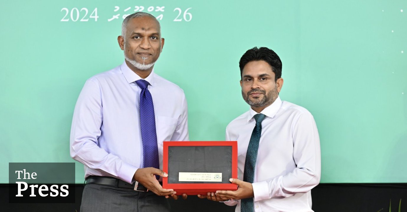 President accept the judges' gown honouring his father | ThePress