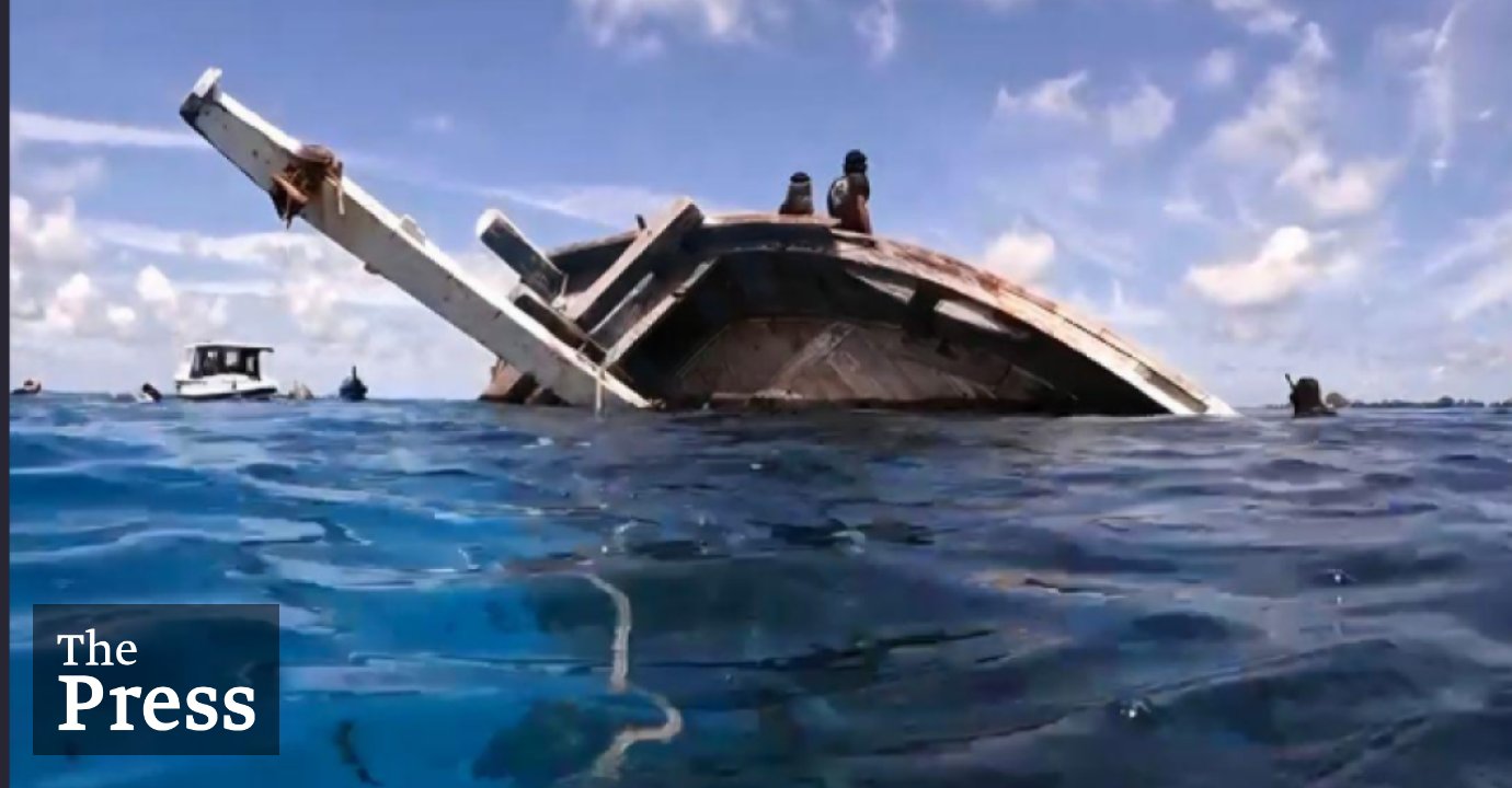 Popular Vaavu shipwreck floating, caution advised | ThePress